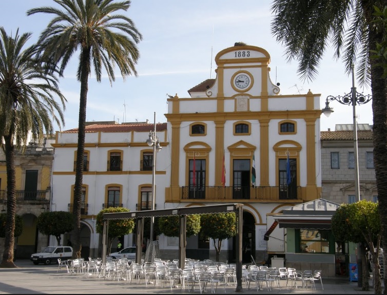 Testimonios de Ayuntamiento de Mérida sobre la construcción del ...